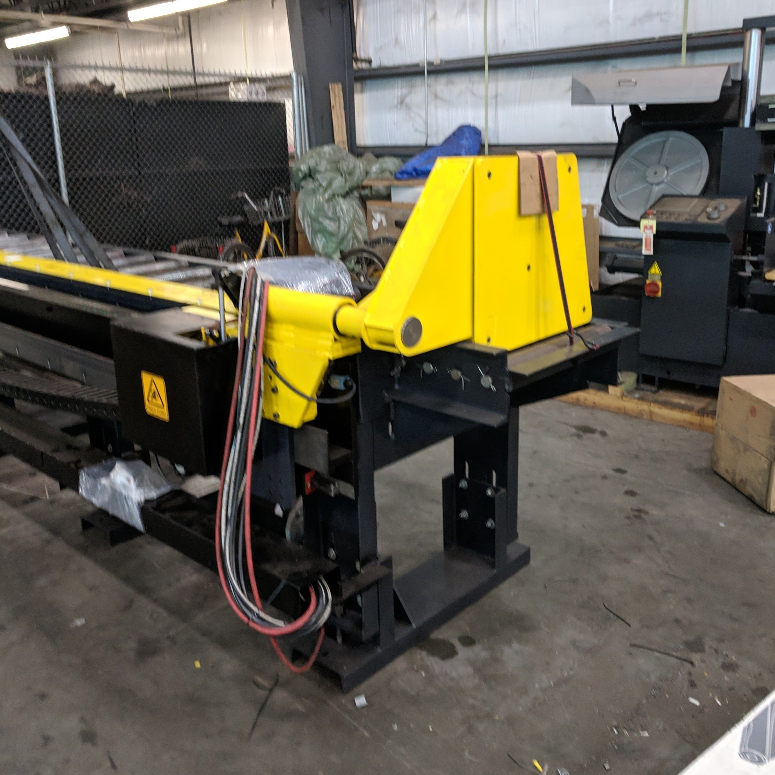 Outfeed programable length Gauge – Bad Ass Band Saws
