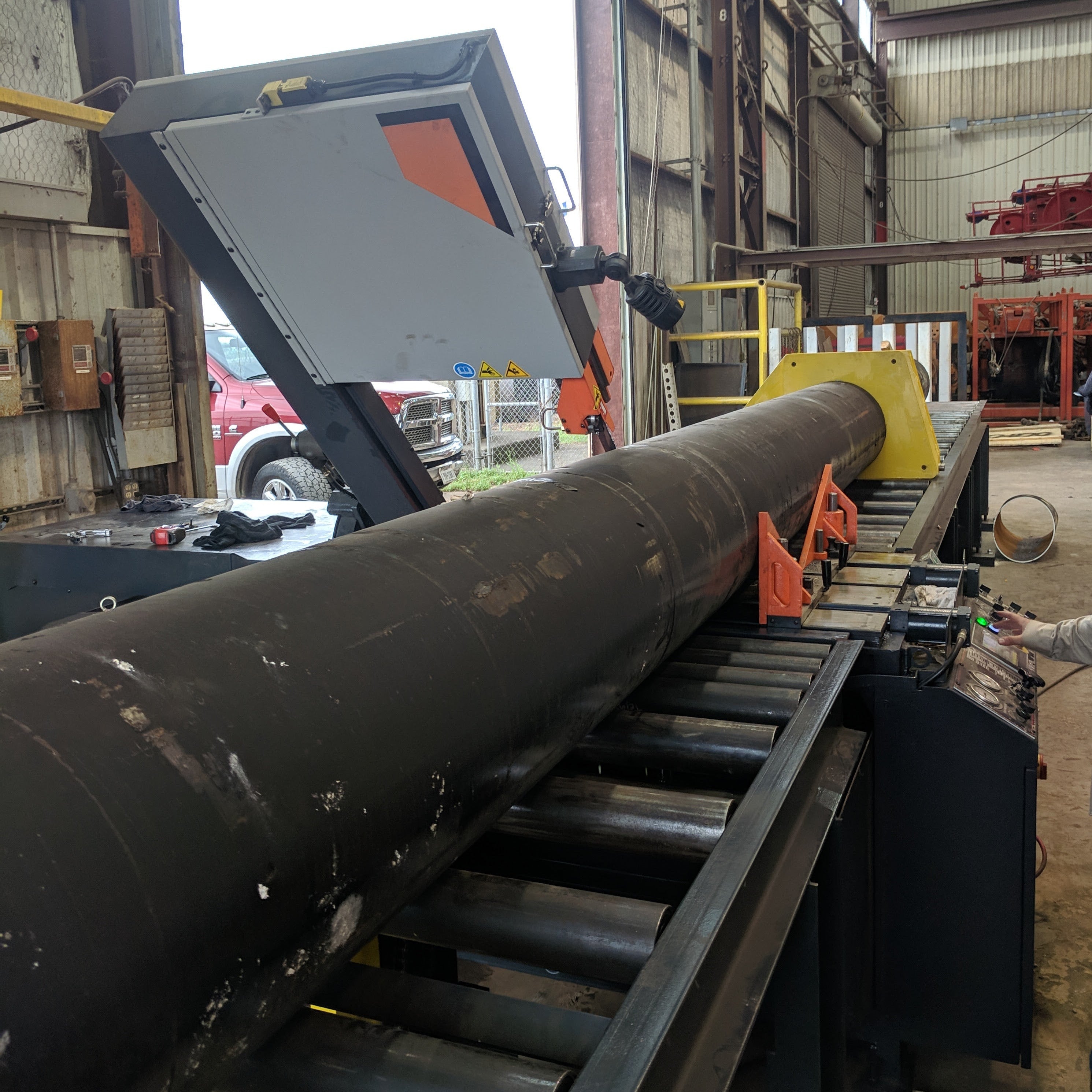 Outfeed programable length Gauge – Bad Ass Band Saws